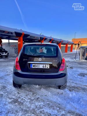 Lancia Ypsilon 2006 Vievis, ar dzinēja tilpumu 1.20 L un nobraukumu 210 tūkst. km par 840 €, foto 3 vietnē AUTOMOTO.COM.LV