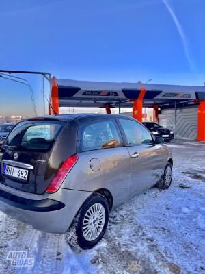 Lancia Ypsilon 2006 Vievis, ar dzinēja tilpumu 1.20 L un nobraukumu 210 tūkst. km par 840 €, foto 5 vietnē AUTOMOTO.COM.LV
