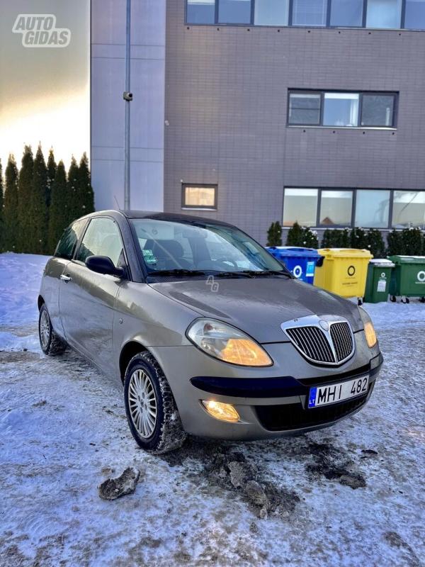 Lancia Ypsilon 2006 Vievis, ar dzinēja tilpumu 1.20 L un nobraukumu 210 tūkst. km par 840 €, foto 6 vietnē AUTOMOTO.COM.LV