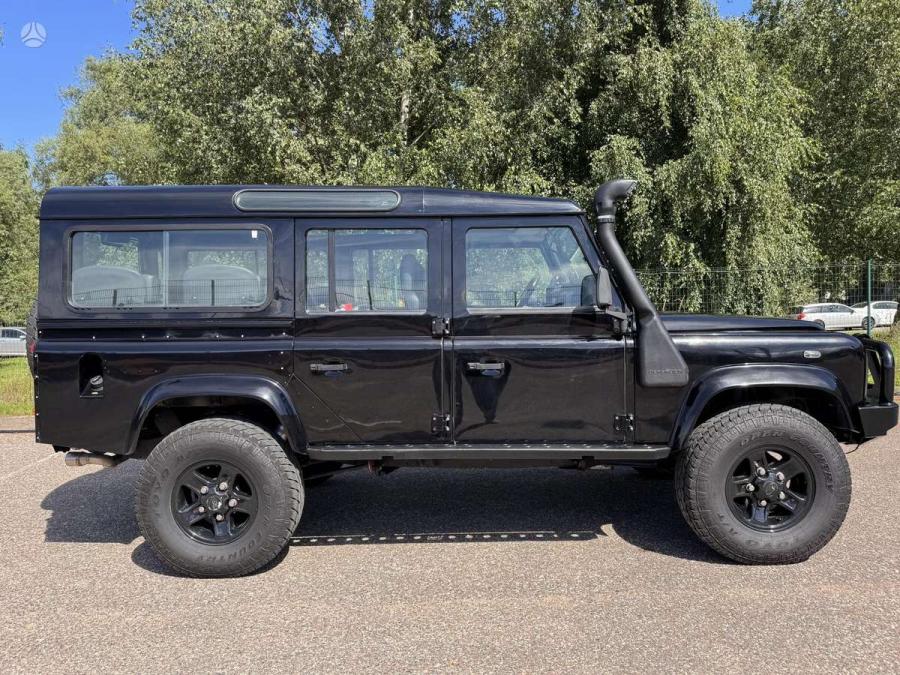 Melns Land Rover Defender 2005 Rīga, ar dzinēja tilpumu 2.50 L un nobraukumu 250 tūkst. km par 32000 €, foto 6 vietnē AUTOMOTO.COM.LV