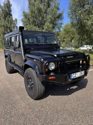 Melns Land Rover Defender 2005 Rīga, ar dzinēja tilpumu 2.50 L un nobraukumu 250 tūkst. km par 32000 €, foto 7 vietnē AUTOMOTO.COM.LV