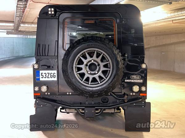 Black Land Rover Defender 2007 in Tallinn, with an engine capacity of 2.40 L and mileage of 132 thousand km for 35000 €, photo 5 on AUTOMOTO.COM.LV