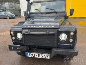 Melns Land Rover Defender 2008 Rīga, ar dzinēja tilpumu 2.40 L un nobraukumu 130 tūkst. km par 29700 €, foto  vietnē AUTOMOTO.COM.LV