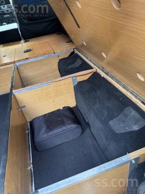 Melns Land Rover Defender 2008 Rīga, ar dzinēja tilpumu 2.40 L un nobraukumu 130 tūkst. km par 29700 €, foto 8 vietnē AUTOMOTO.COM.LV