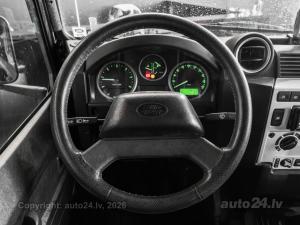 Melns Land Rover Defender 2010 Tallina, ar dzinēja tilpumu 2.40 L un nobraukumu 173 tūkst. km par 64900 €, foto 12 vietnē AUTOMOTO.COM.LV