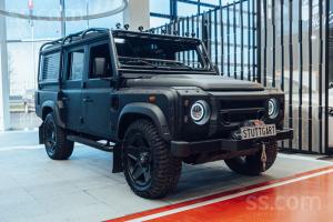 Melns Land Rover Defender 2013 Rīga, ar dzinēja tilpumu 2.20 L un nobraukumu 11 tūkst. km par 95000 €, foto  vietnē AUTOMOTO.COM.LV
