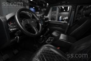 Melns Land Rover Defender 2013 Rīga, ar dzinēja tilpumu 2.20 L un nobraukumu 11 tūkst. km par 95000 €, foto 22 vietnē AUTOMOTO.COM.LV