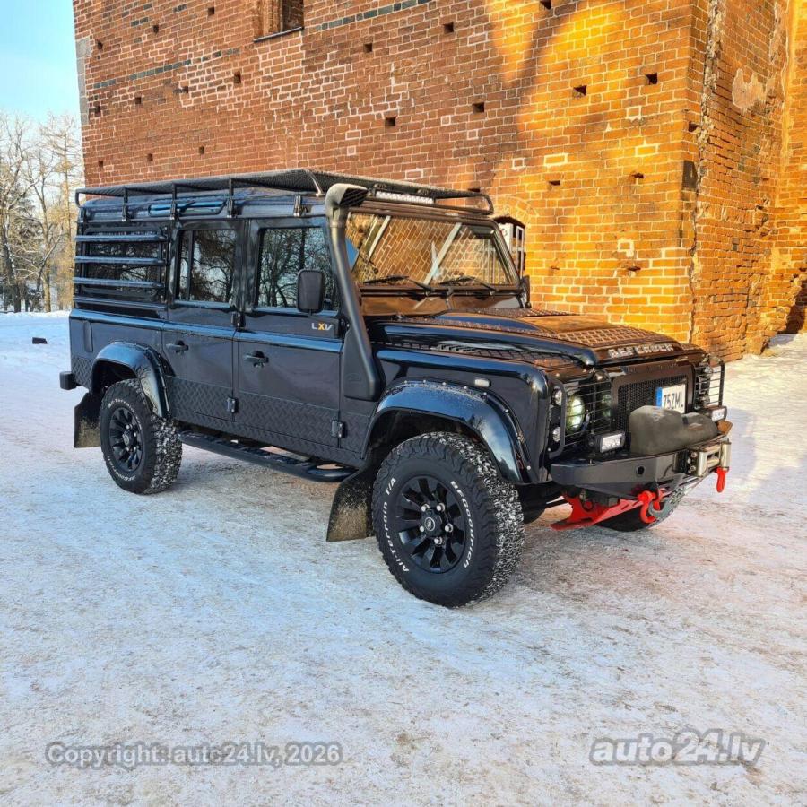 Black Land Rover Defender 2014 in Tallinn, with an engine capacity of 2.20 L and mileage of 42 thousand km for 75000 €, photo 6 on AUTOMOTO.COM.LV