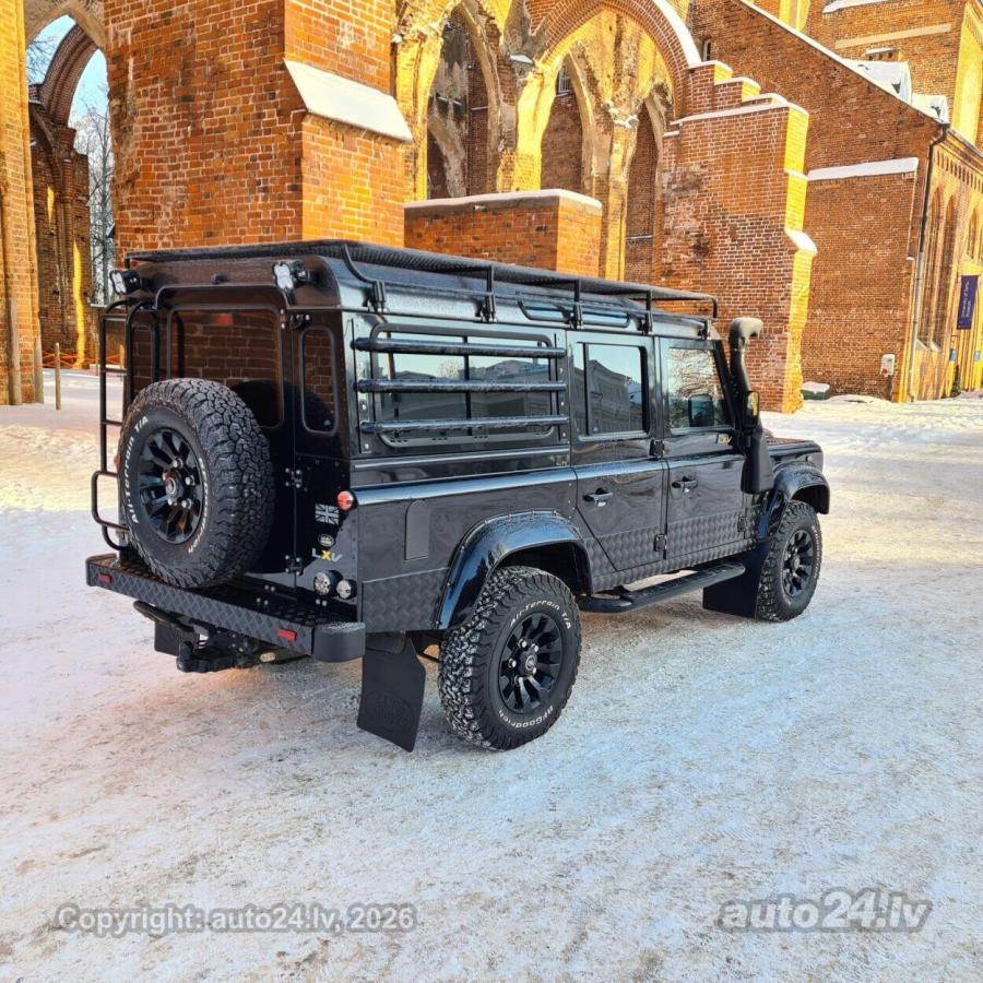 Black Land Rover Defender 2014 in Tallinn, with an engine capacity of 2.20 L and mileage of 42 thousand km for 75000 €, photo 9 on AUTOMOTO.COM.LV