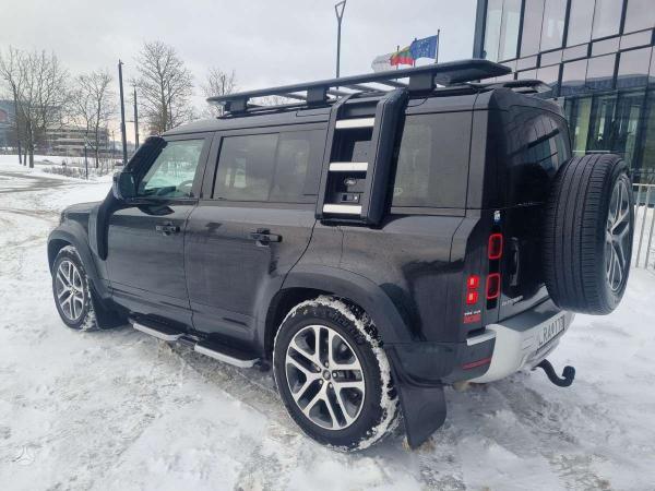 Black Land Rover Defender 2020 in Vilnius, with an engine capacity of 3.00 L and mileage of 107 thousand km for 43000 €, photo 4 on AUTOMOTO.COM.LV