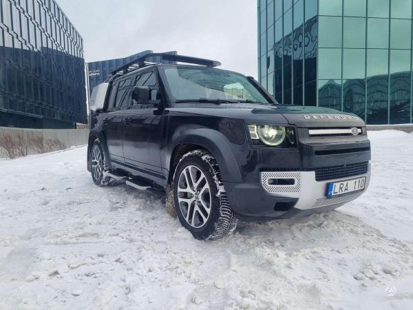 Black Land Rover Defender 2020 in Vilnius, with an engine capacity of 3.00 L and mileage of 107 thousand km for 43000 €, photo 8 on AUTOMOTO.COM.LV