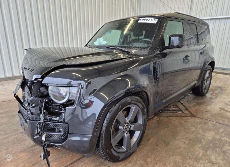 Black Land Rover Defender 2022 in Klaipeda, with an engine capacity of 3.00 L and mileage of 167 thousand km for 14300 €, photo 1 on AUTOMOTO.COM.LV