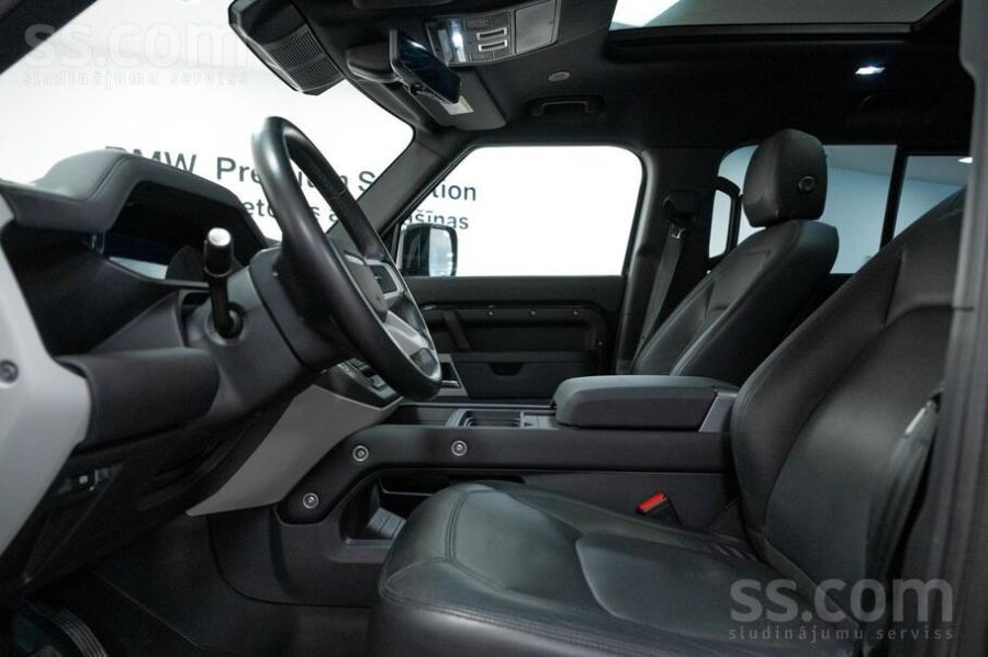 Melns Land Rover Defender 2023 Rīga, ar dzinēja tilpumu 3.00 L un nobraukumu 77 tūkst. km par 57000 €, foto 7 vietnē AUTOMOTO.COM.LV