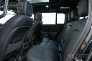 Melns Land Rover Defender 2023 Rīga, ar dzinēja tilpumu 3.00 L un nobraukumu 77 tūkst. km par 57000 €, foto 8 vietnē AUTOMOTO.COM.LV