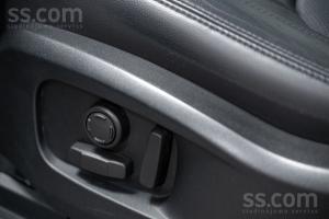 Melns Land Rover Defender 2023 Rīga, ar dzinēja tilpumu 3.00 L un nobraukumu 77 tūkst. km par 57000 €, foto 21 vietnē AUTOMOTO.COM.LV