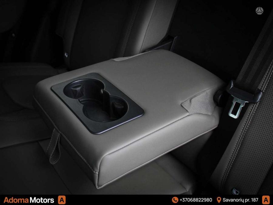 Melns Land Rover Defender 2023 Kauņa, ar dzinēja tilpumu 3.00 L un nobraukumu 104 tūkst. km par 59000 €, foto 28 vietnē AUTOMOTO.COM.LV