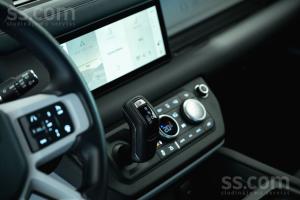 Black Land Rover Defender 2024 in Riga, with an engine capacity of 3.00 L and mileage of 44 thousand km for 59990 €, photo 15 on AUTOMOTO.COM.LV