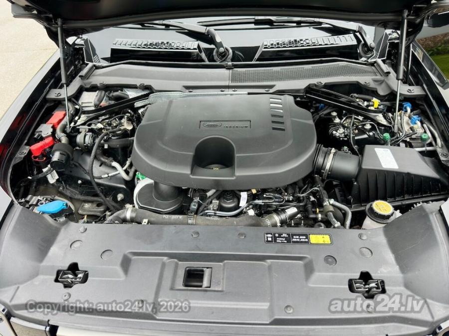 Melns Land Rover Defender 2024 Rīga, ar dzinēja tilpumu 3.00 L un nobraukumu 15 tūkst. km par 69900 €, foto 25 vietnē AUTOMOTO.COM.LV