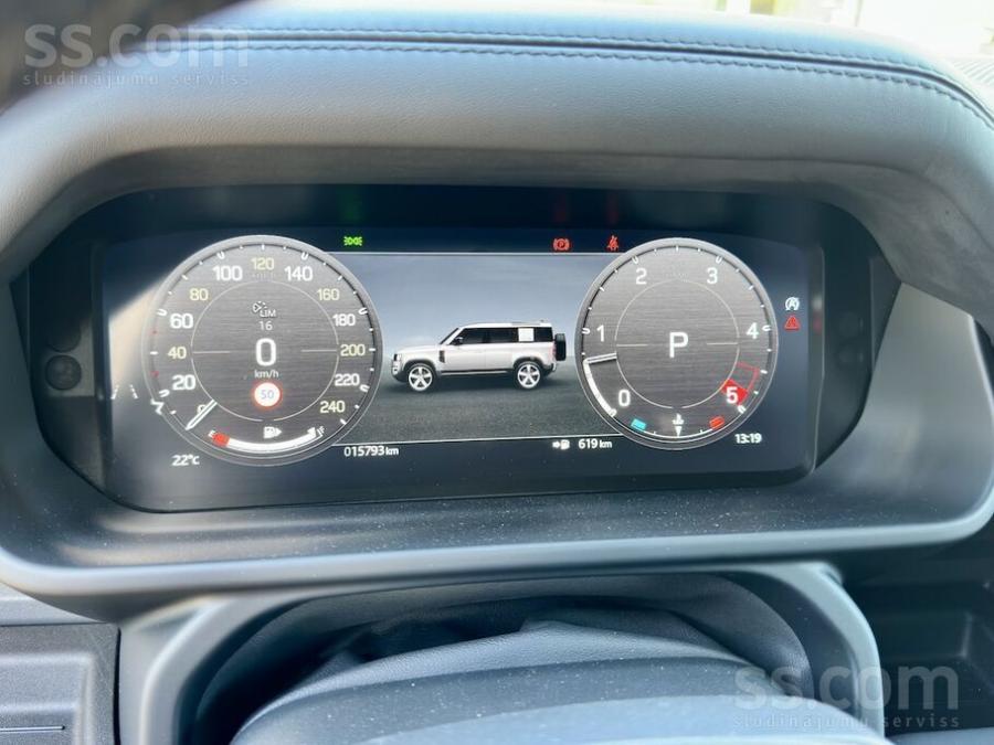 Black Land Rover Defender 2024 in Riga, with an engine capacity of 3.00 L and mileage of 16 thousand km for 66900 €, photo 10 on AUTOMOTO.COM.LV