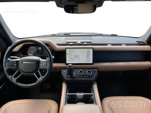 Black Land Rover Defender 2025 in Riga, with an engine capacity of 3.00 L and mileage of 36 thousand km for 76000 €, photo 9 on AUTOMOTO.COM.LV