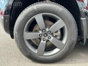 Melns Land Rover Defender 2025 Rīga, ar dzinēja tilpumu 3.00 L un nobraukumu 36 tūkst. km par 69900 €, foto 23 vietnē AUTOMOTO.COM.LV