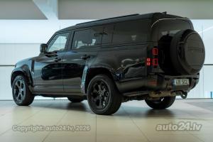 Melns Land Rover Defender 2025 Tallina, ar dzinēja tilpumu 3.00 L un nobraukumu 23 tūkst. km par 99950 €, foto 4 vietnē AUTOMOTO.COM.LV