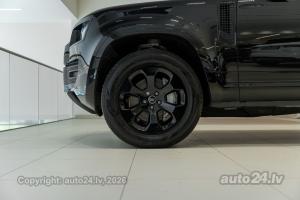 Melns Land Rover Defender 2025 Tallina, ar dzinēja tilpumu 3.00 L un nobraukumu 23 tūkst. km par 99950 €, foto 8 vietnē AUTOMOTO.COM.LV