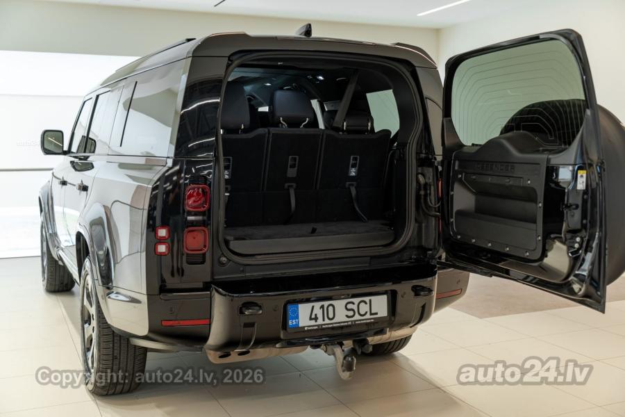 Melns Land Rover Defender 2025 Tallina, ar dzinēja tilpumu 3.00 L un nobraukumu 23 tūkst. km par 99950 €, foto 10 vietnē AUTOMOTO.COM.LV