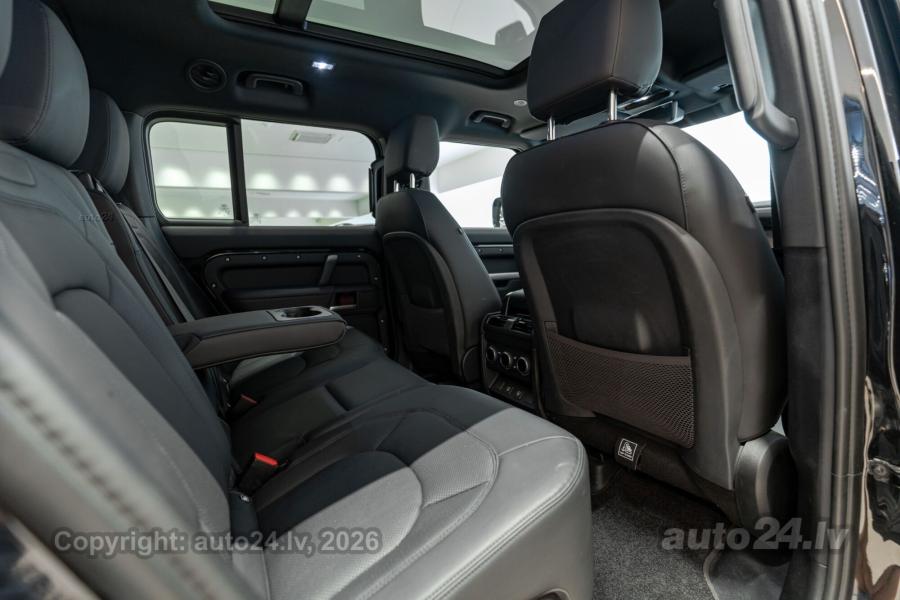 Melns Land Rover Defender 2025 Tallina, ar dzinēja tilpumu 3.00 L un nobraukumu 23 tūkst. km par 99950 €, foto 16 vietnē AUTOMOTO.COM.LV