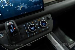 Melns Land Rover Defender 2025 Tallina, ar dzinēja tilpumu 3.00 L un nobraukumu 23 tūkst. km par 99950 €, foto 19 vietnē AUTOMOTO.COM.LV