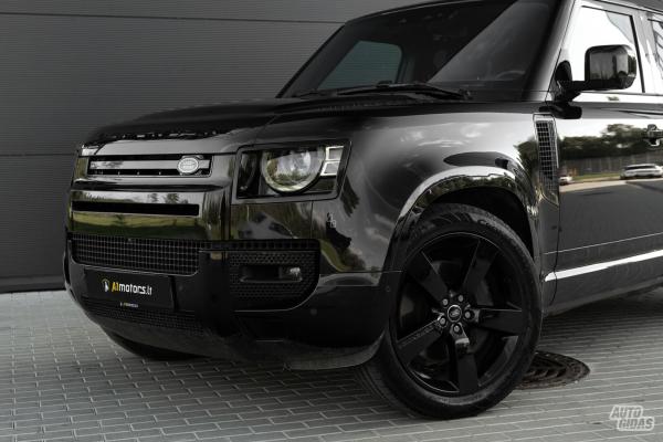 Melns Land Rover Defender 2025 Viļņa, ar dzinēja tilpumu 5.00 L un nobraukumu 38 tūkst. km par 99950 €, foto 3 vietnē AUTOMOTO.COM.LV