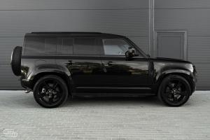 Melns Land Rover Defender 2025 Viļņa, ar dzinēja tilpumu 5.00 L un nobraukumu 38 tūkst. km par 99950 €, foto 10 vietnē AUTOMOTO.COM.LV