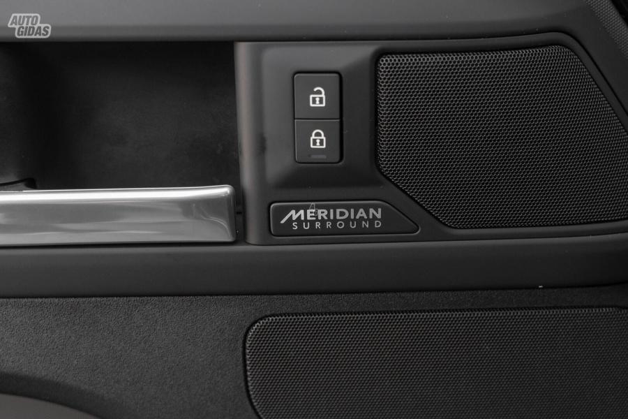 Melns Land Rover Defender 2025 Viļņa, ar dzinēja tilpumu 5.00 L un nobraukumu 38 tūkst. km par 99950 €, foto 18 vietnē AUTOMOTO.COM.LV