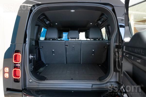 Melns Land Rover Defender 2025 Rīga, ar dzinēja tilpumu 3.00 L un nobraukumu 14 tūkst. km par 69990 €, foto 6 vietnē AUTOMOTO.COM.LV