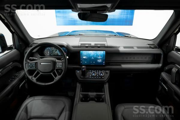 Melns Land Rover Defender 2025 Rīga, ar dzinēja tilpumu 3.00 L un nobraukumu 14 tūkst. km par 69990 €, foto 11 vietnē AUTOMOTO.COM.LV
