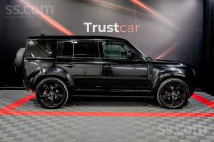 Melns Land Rover Defender 2020 Tallina, ar dzinēja tilpumu 2.00 L un nobraukumu 84 tūkst. km par 46500 €, foto 6 vietnē AUTOMOTO.COM.LV