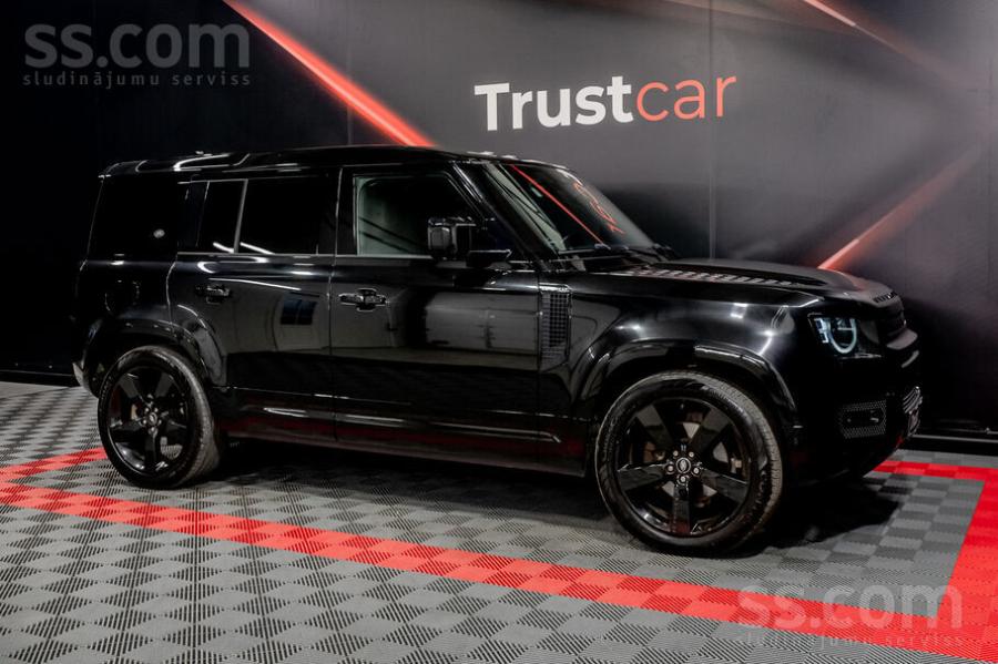 Melns Land Rover Defender 2020 Tallina, ar dzinēja tilpumu 2.00 L un nobraukumu 84 tūkst. km par 46500 €, foto 7 vietnē AUTOMOTO.COM.LV