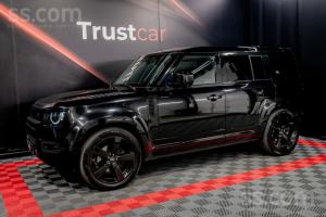 Melns Land Rover Defender 2020 Tallina, ar dzinēja tilpumu 2.00 L un nobraukumu 84 tūkst. km par 46500 €, foto 10 vietnē AUTOMOTO.COM.LV