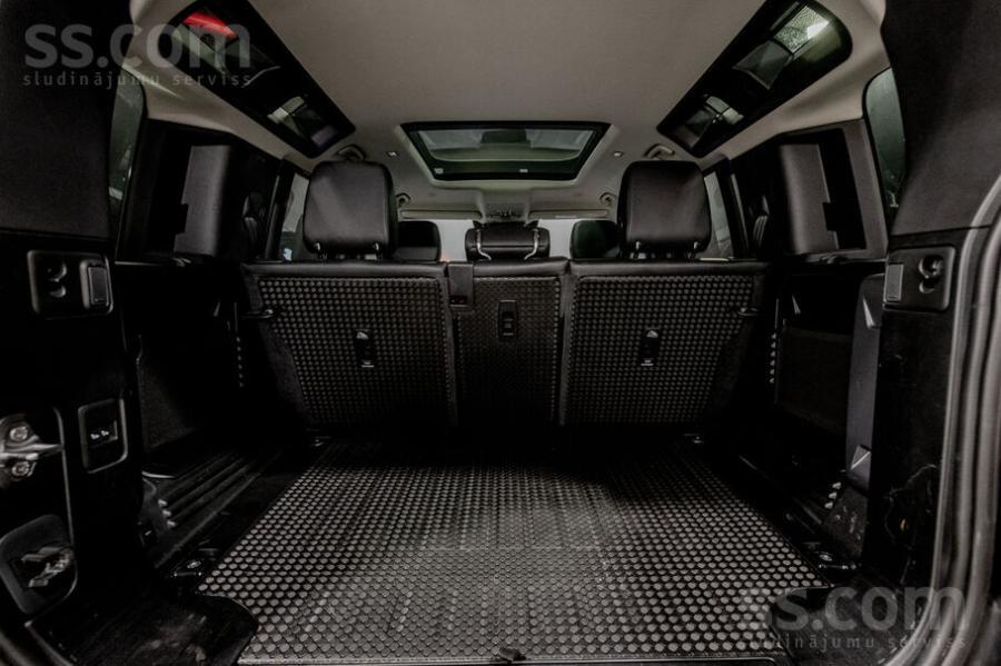 Melns Land Rover Defender 2020 Tallina, ar dzinēja tilpumu 2.00 L un nobraukumu 84 tūkst. km par 46500 €, foto 16 vietnē AUTOMOTO.COM.LV