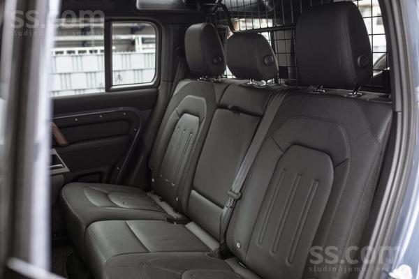 Zils Land Rover Defender 2021 Rīga, ar dzinēja tilpumu 3.00 L un nobraukumu 106 tūkst. km par 58500 €, foto 4 vietnē AUTOMOTO.COM.LV