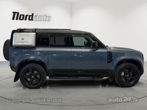Zils Land Rover Defender 2025 Tallina, ar dzinēja tilpumu 3.00 L un nobraukumu 25 tūkst. km par 77900 €, foto 7 vietnē AUTOMOTO.COM.LV