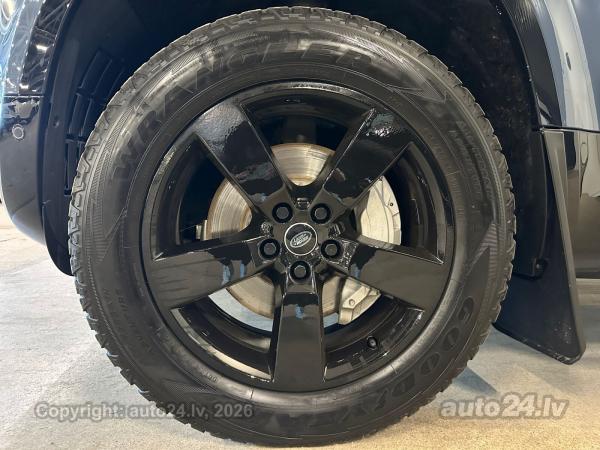 Zils Land Rover Defender 2025 Tallina, ar dzinēja tilpumu 3.00 L un nobraukumu 25 tūkst. km par 77900 €, foto 9 vietnē AUTOMOTO.COM.LV