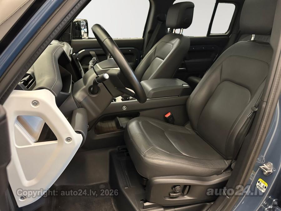 Zils Land Rover Defender 2025 Tallina, ar dzinēja tilpumu 3.00 L un nobraukumu 25 tūkst. km par 77900 €, foto 11 vietnē AUTOMOTO.COM.LV