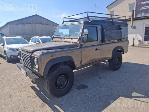 Brūns Land Rover Defender 1998 Talsi, ar dzinēja tilpumu 2.50 L un nobraukumu 182 tūkst. km par 22800 €, foto 2 vietnē AUTOMOTO.COM.LV