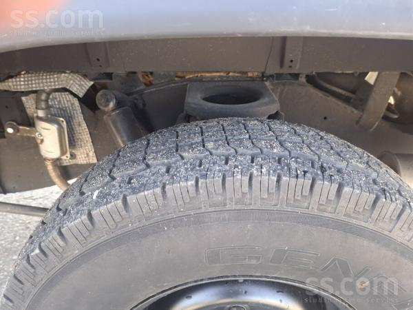 Brūns Land Rover Defender 1998 Talsi, ar dzinēja tilpumu 2.50 L un nobraukumu 182 tūkst. km par 22800 €, foto 10 vietnē AUTOMOTO.COM.LV
