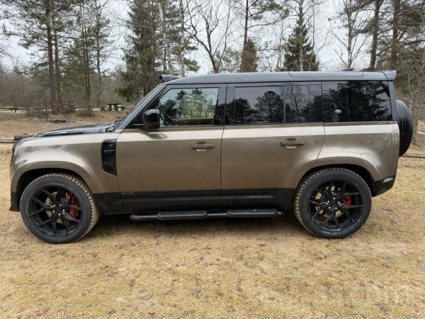 Brown Land Rover Defender 2021 in Preili, with an engine capacity of 3.00 L and mileage of 160 thousand km for 66450 €, photo 4 on AUTOMOTO.COM.LV