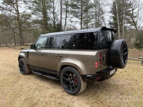 Brown Land Rover Defender 2021 in Preili, with an engine capacity of 3.00 L and mileage of 160 thousand km for 66450 €, photo 5 on AUTOMOTO.COM.LV