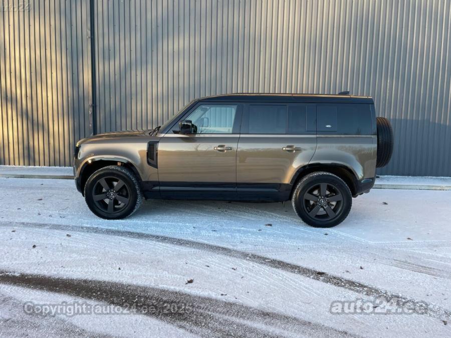 Brown Land Rover Defender 2021 in Tallinn, with an engine capacity of 3.00 L and mileage of 81 thousand km for 59990 €, photo 3 on AUTOMOTO.COM.LV
