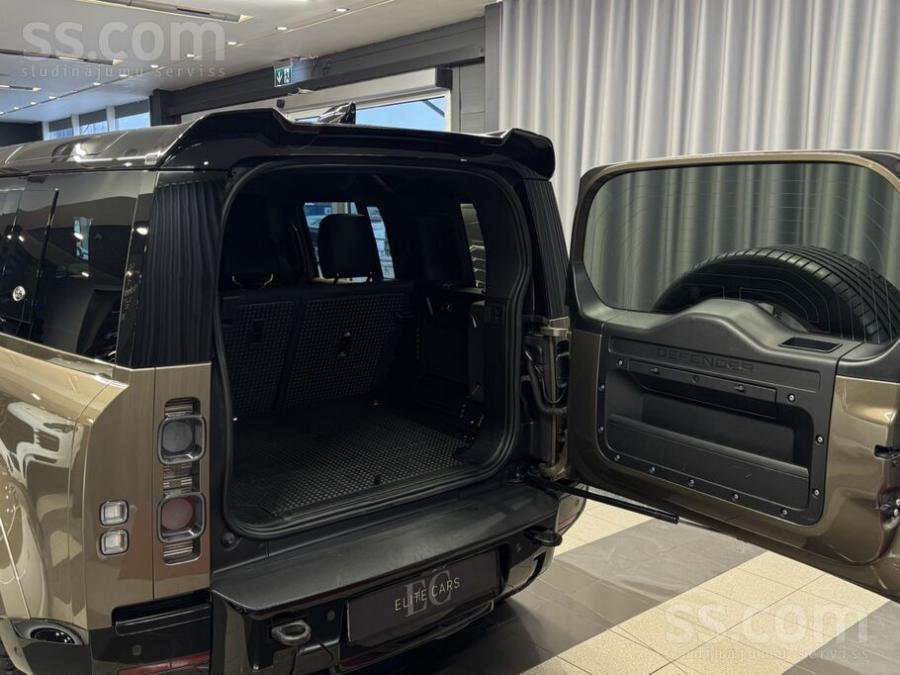 Brūns Land Rover Defender 2021 Rīga, ar dzinēja tilpumu 3.00 L un nobraukumu 167 tūkst. km par 59990 €, foto 7 vietnē AUTOMOTO.COM.LV