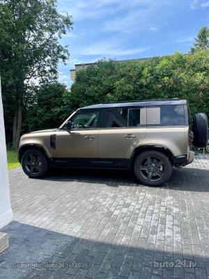 Brūns Land Rover Defender 2022 Tallina, ar dzinēja tilpumu 3.00 L un nobraukumu 75 tūkst. km par 65000 €, foto 3 vietnē AUTOMOTO.COM.LV